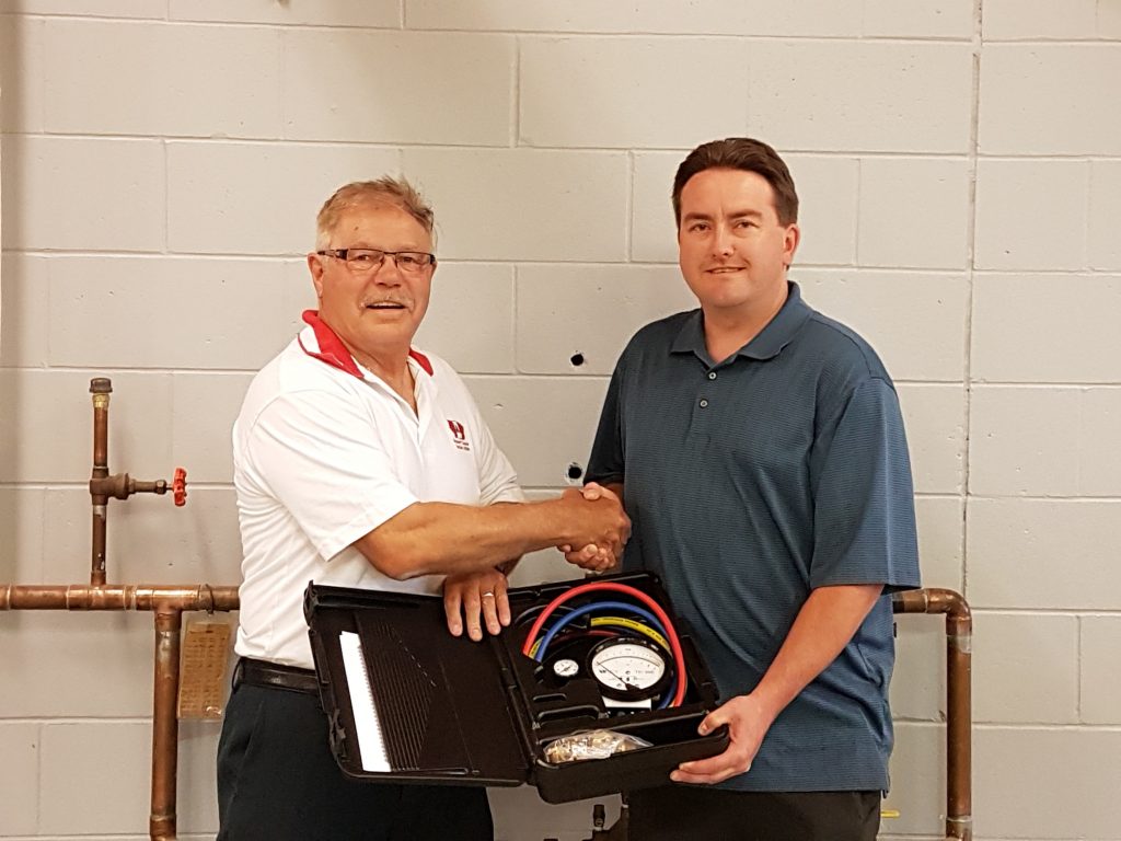 Pair scoop Bad & Ugly Cross Connection prizes - Mechanical Business