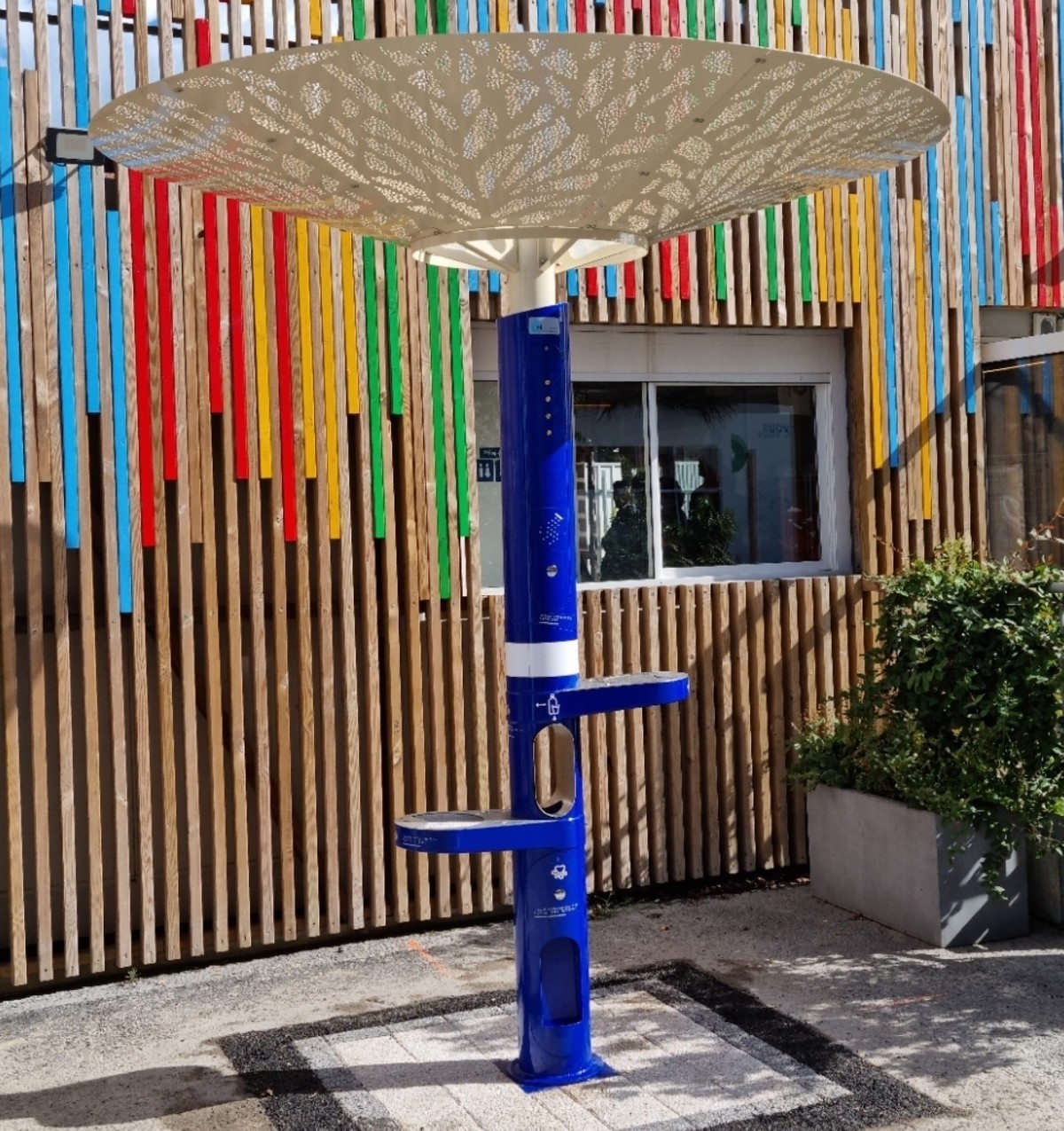 Wallace Fountains and misting stations keep Olympic visitors cool ...