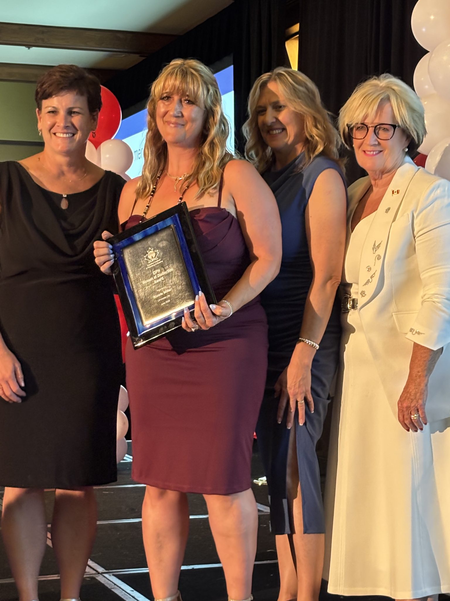 Nicole Miller receives Women of Distinction Award at CIPH ABC ...