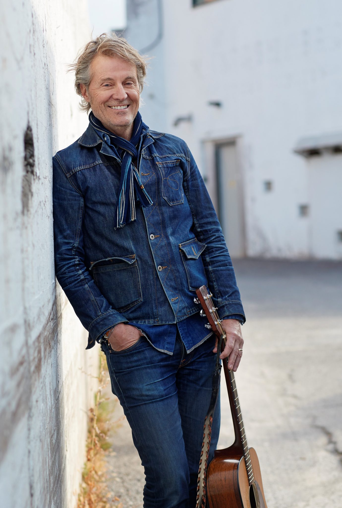 Jim Cuddy: Canadian singer, songwriting star - Mechanical Business